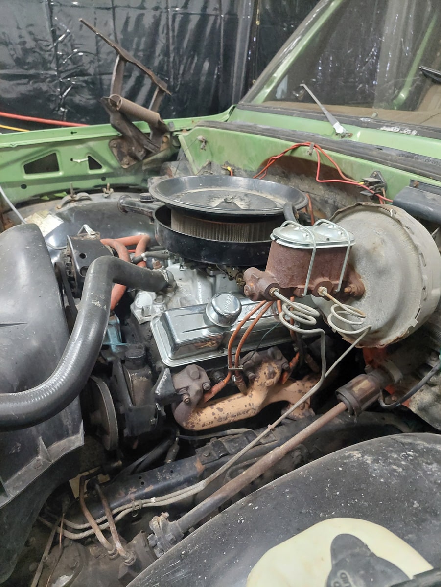 Replacing Engine in a 1977 Chevy C20 Pickup Truck - AMR Automotive Calgary